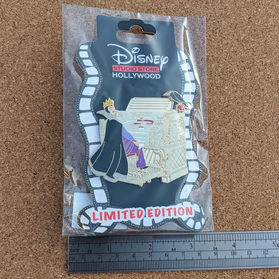 Evil Queen Pin 2019 Snow White Organ Series Villain LE 300 DSSH DSF D23 ...