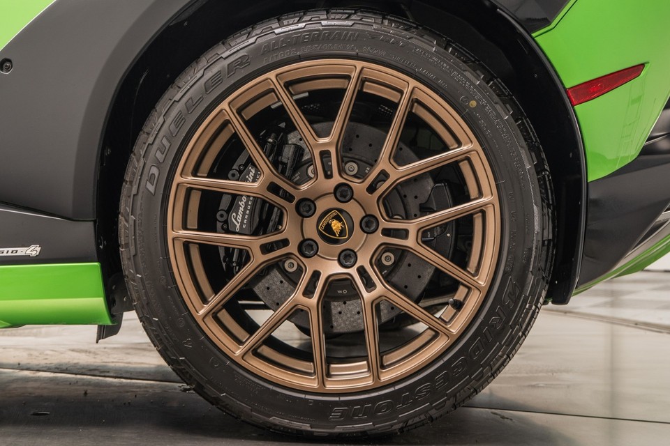 2024 Lamborghini Huracan Sterrato -Low Miles, Special Color, STO Style ...