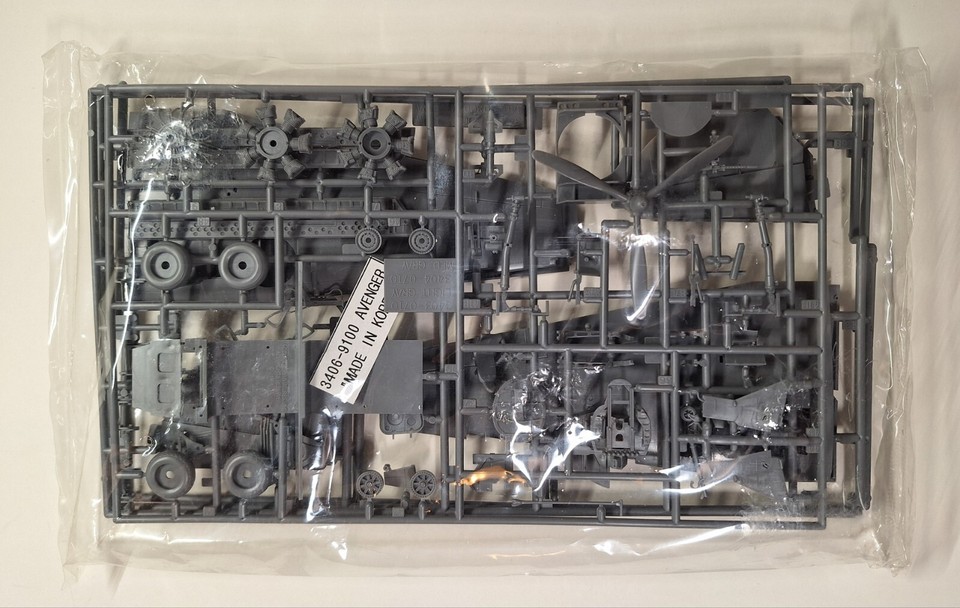 *RARE* 1/48 TBF-1C Avenger VT-2, USS Hornet 1943 - Accurate Miniatures ...