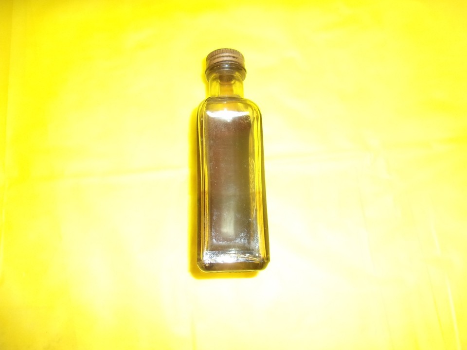 VINTAGE ORIGINAL SINGER OIL 3oz. EMBOSSED GLASS BOTTLE WITH PAPER LABEL ...