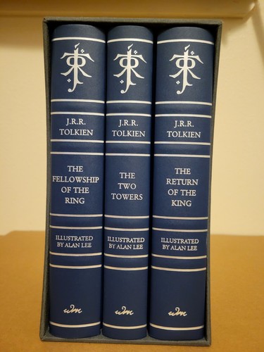 Lord Of The Rings JRR Tolkien Illustrated Deluxe Box Set | eBay