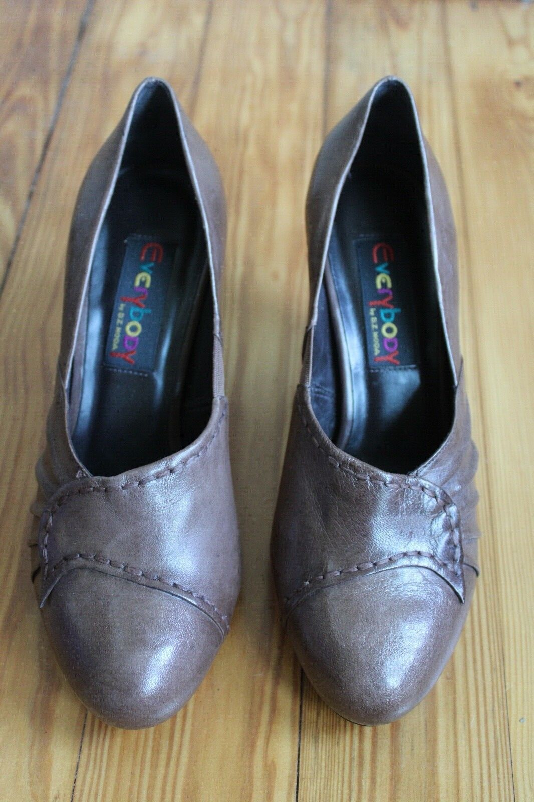 Everybody by BZ Moda 39 8.5 Brown Leather Pleat Toe Pumps Heels Torbole ...