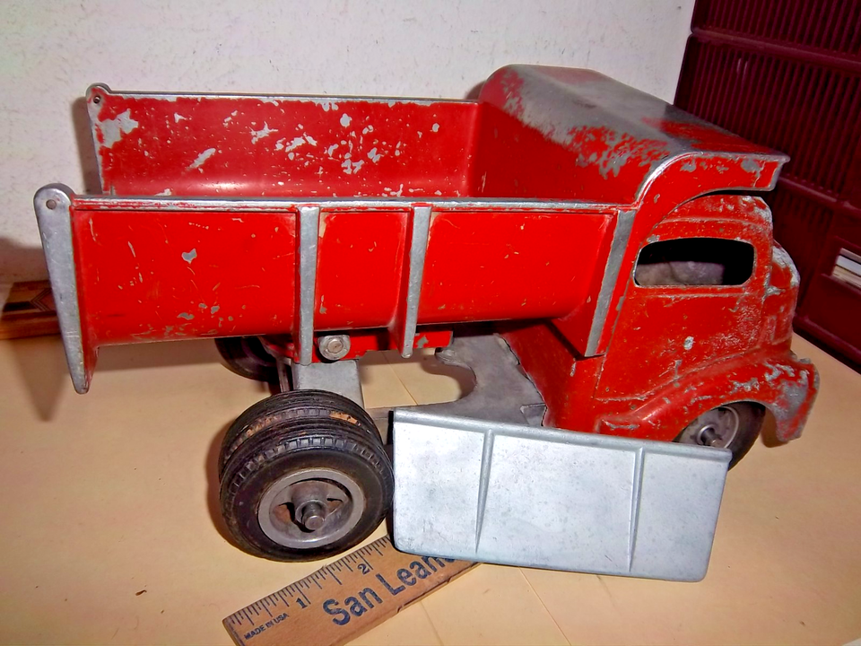 Old 1950's Smith Miller Dump Truck Red Paint 1950's Smitty Toys ...