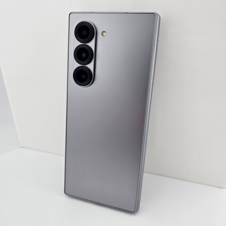 Samsung Galaxy Z Fold 6 SM-F956U - Unlocked 256GB Silver - Used ...