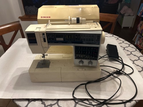 Vintage Singer Sewing Machine Model 6268 with Pedal & Cover TESTED ...