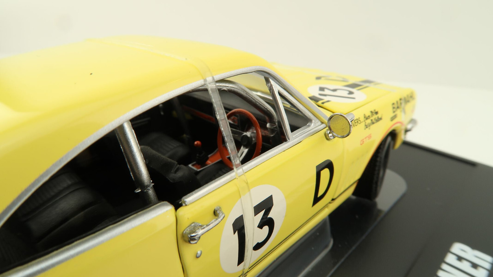 DDA Collectibles - Holden HK Monaro GTS 327 Racing 13D Bruce McPhee ...