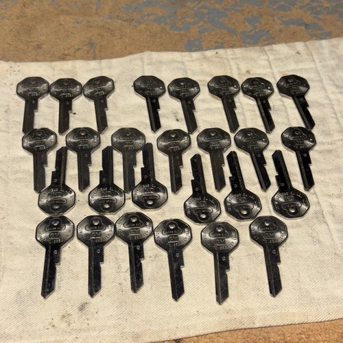 1935-1966 General Motors Briggs and Stratton Key Blanks With Knock Out ...