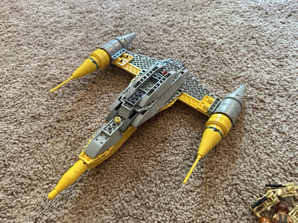 LEGO 75092 Naboo Starfighter Star Wars Episode I W/ Minifigures ...