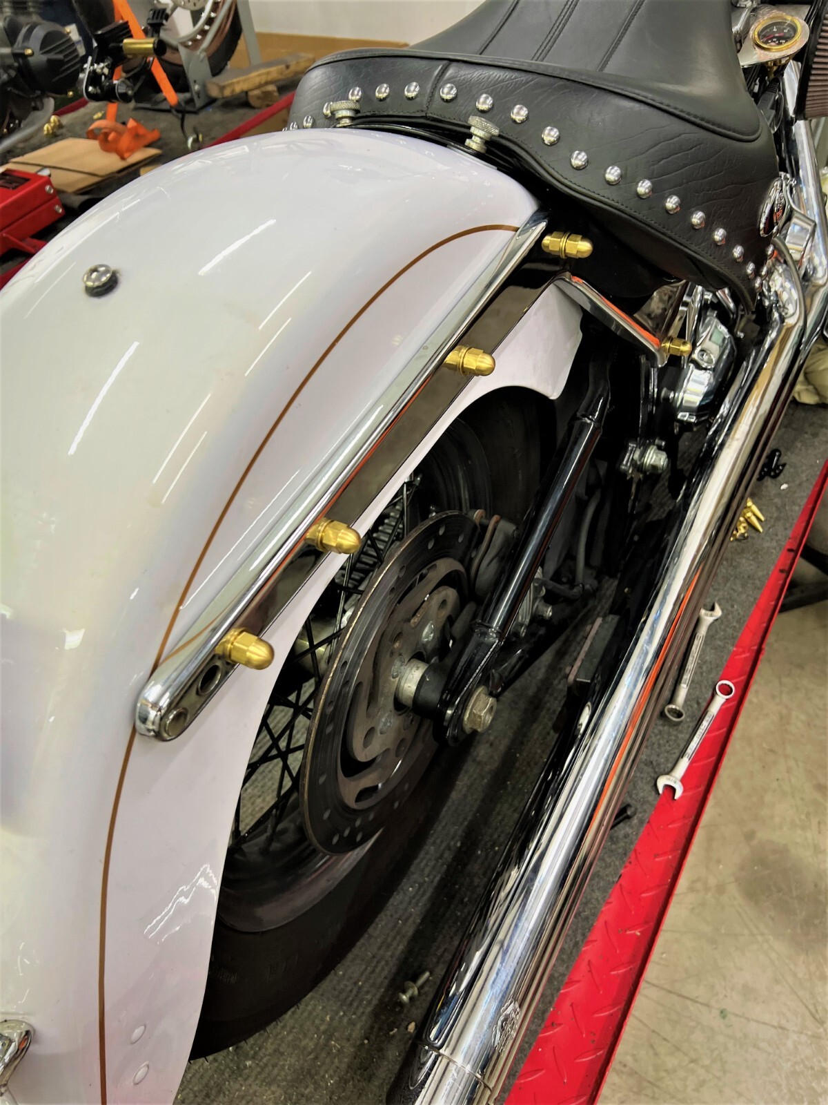 Softail 2000 - 2002 FXST high crown BRASS ACORN Rear Fender Strut Bolts ...