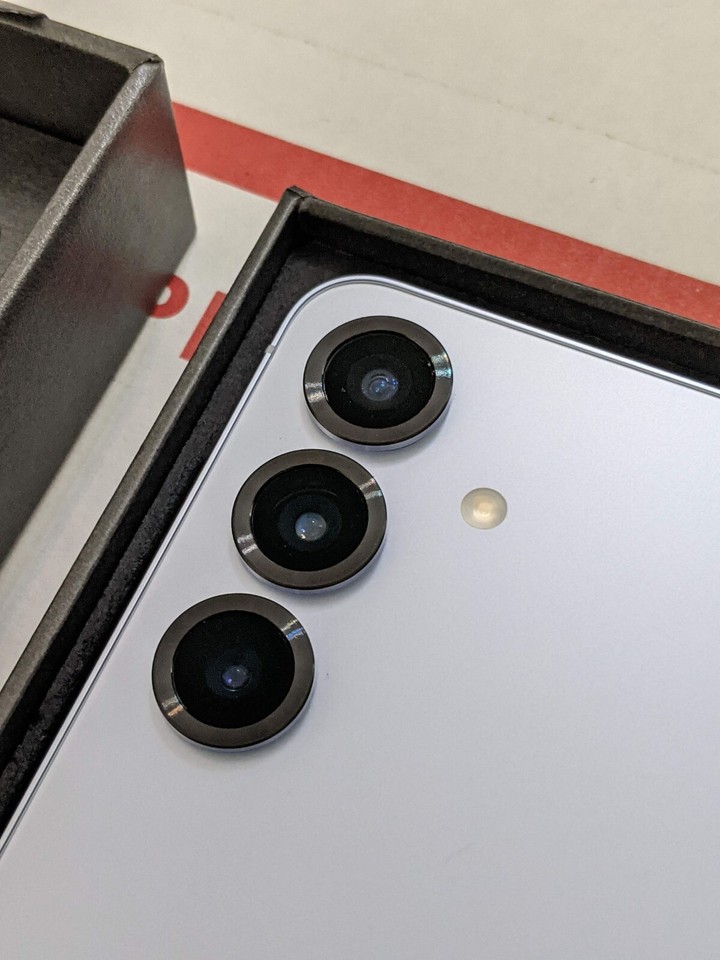 *UNLOCKED, NEW, ICY BLU* Samsung Galaxy S25 6.2" 12GB RAM 128GB ...