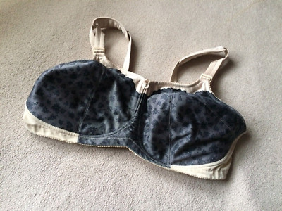 Elila 48H Nude/Black Full Secure Coverage 3 Section Soft Cup Bra Style ...