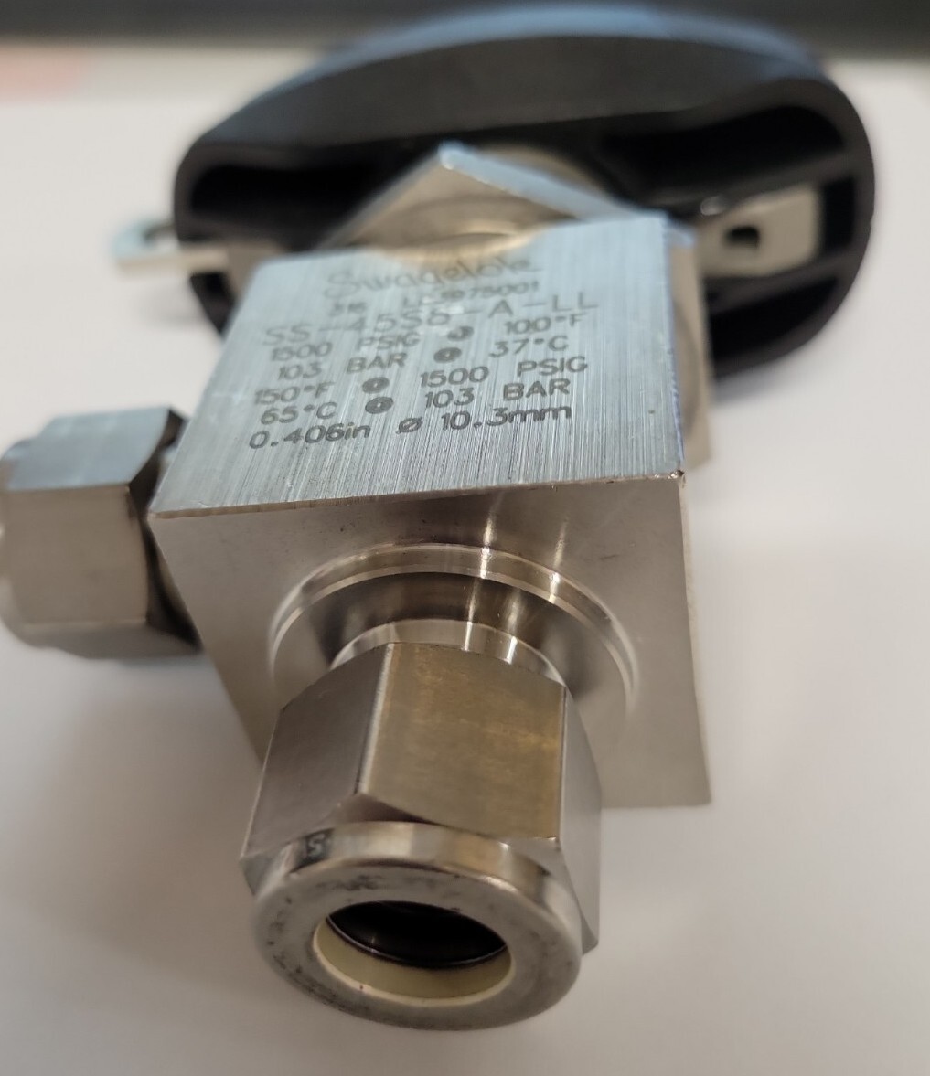 SWAGELOK Angle Pattern Ball Valve 1/2", SS-45S8-A-LL | eBay