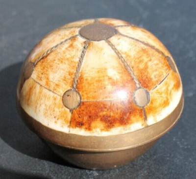 Vintage Solid Brass Trinket Dish Pill Box Screw Top Lid Bone & Or Metal ...