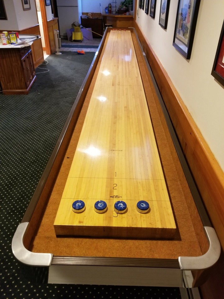 American Shuffleboard Table - Regulation Size - 22 Feet - PERECT ...