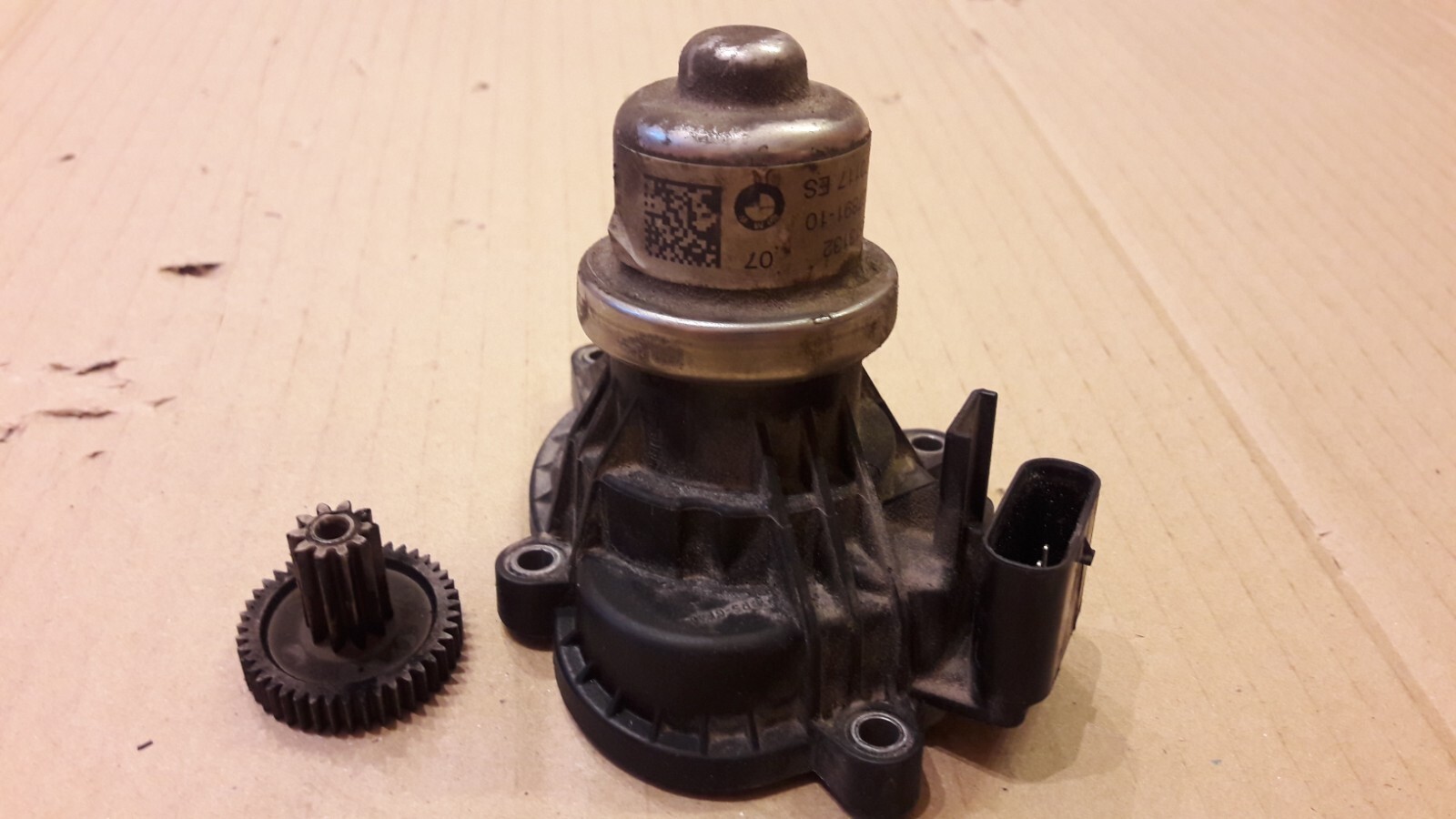 8513132 11718513132 25620-WA020 used OEM BMW Mini Toyota EGR valve ...