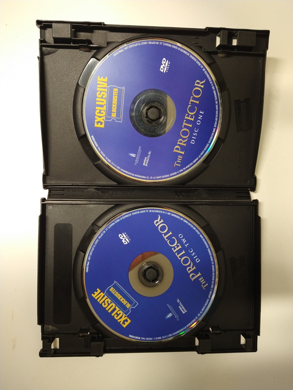 Blockbuster Exclusive - The Protector (Two-Disc Ultimate Edition DVD ...