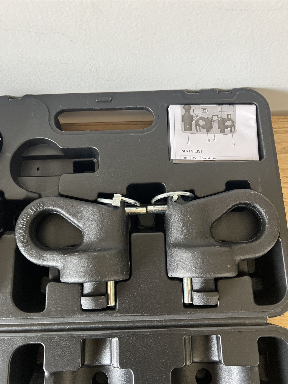 GM 84759851 Gooseneck Trailer Hitch 2-5/16” Fits 2017-2023 Sierra 2500/ ...