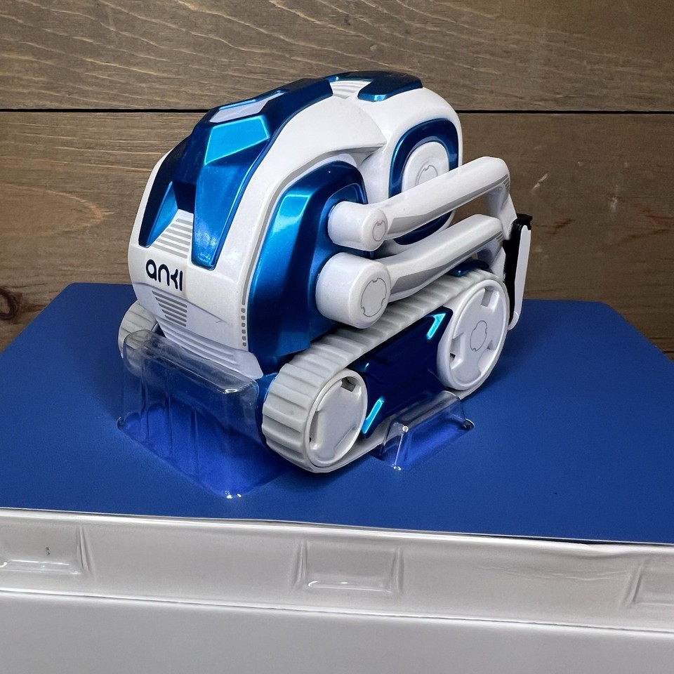 Anki Cozmo Blue Interstellar Robot Bundle Limited Edition Base Kit ...
