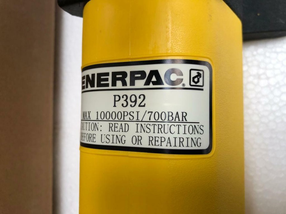 Enerpac P392 Two-Speed Hydraulic Hand Pump 700 Bar/ 10,000 PSI | eBay