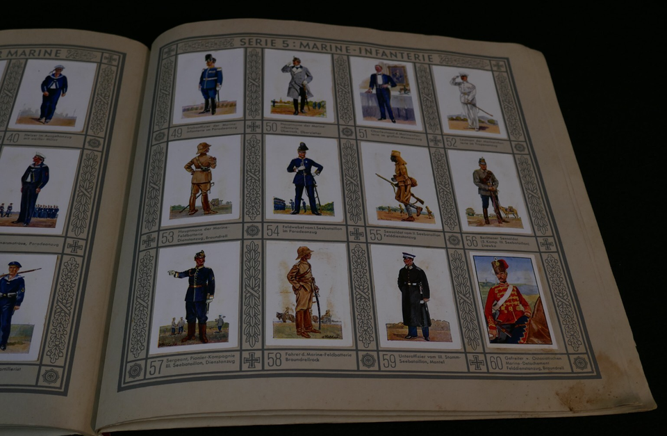 Original German 1933 Weimar Waldorf Collecting Cards Book Uniforms ...
