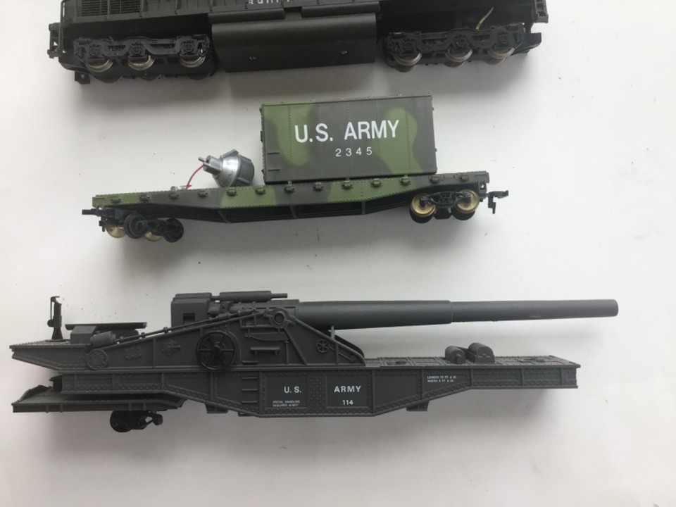 HO US ARMY MILITARY TRAIN SET - NEEDS TLC-LOCO,BOXCAR,FLATCAR ...