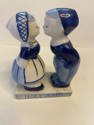 Delft Blue Hand Painted Boy and Girl Kissing Couple Holland Figurine | eBay