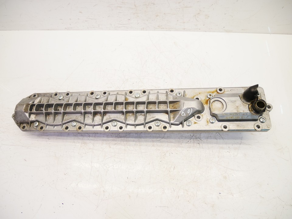 Oil cooler for 2002 Mercedes Benz S-Klasse W220 5,8 V12 137.970 M137 ...