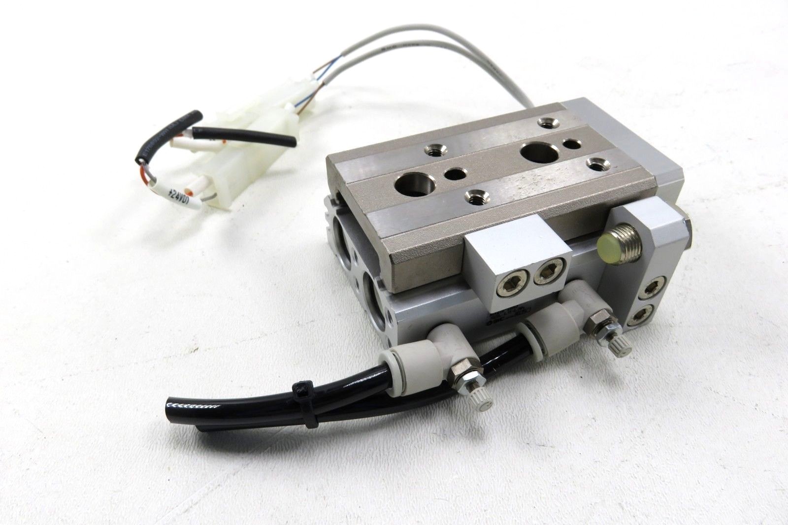 SMC MXQ16-20AS Air Slide Table w/ SMC D-A93 Sensor | eBay