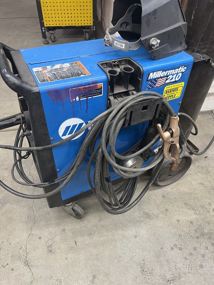 Miller Millermatic 210 MIG Welder w/ Spoolmate 3035 Aluminum Welding ...