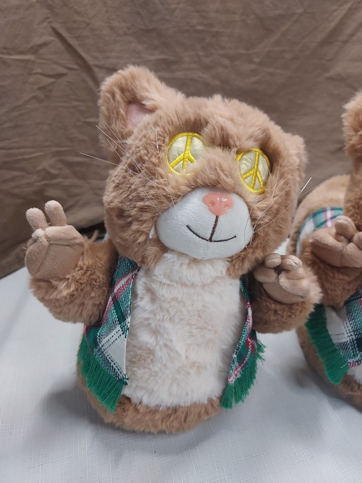 American Eagle Hippie Peace Cat Slippers House Shoe Plush Size M. NWOT ...