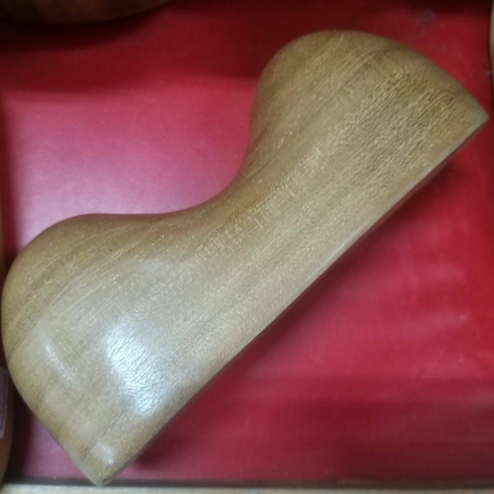 Wood Pillow to massage back and release backache, neck streching spine ...