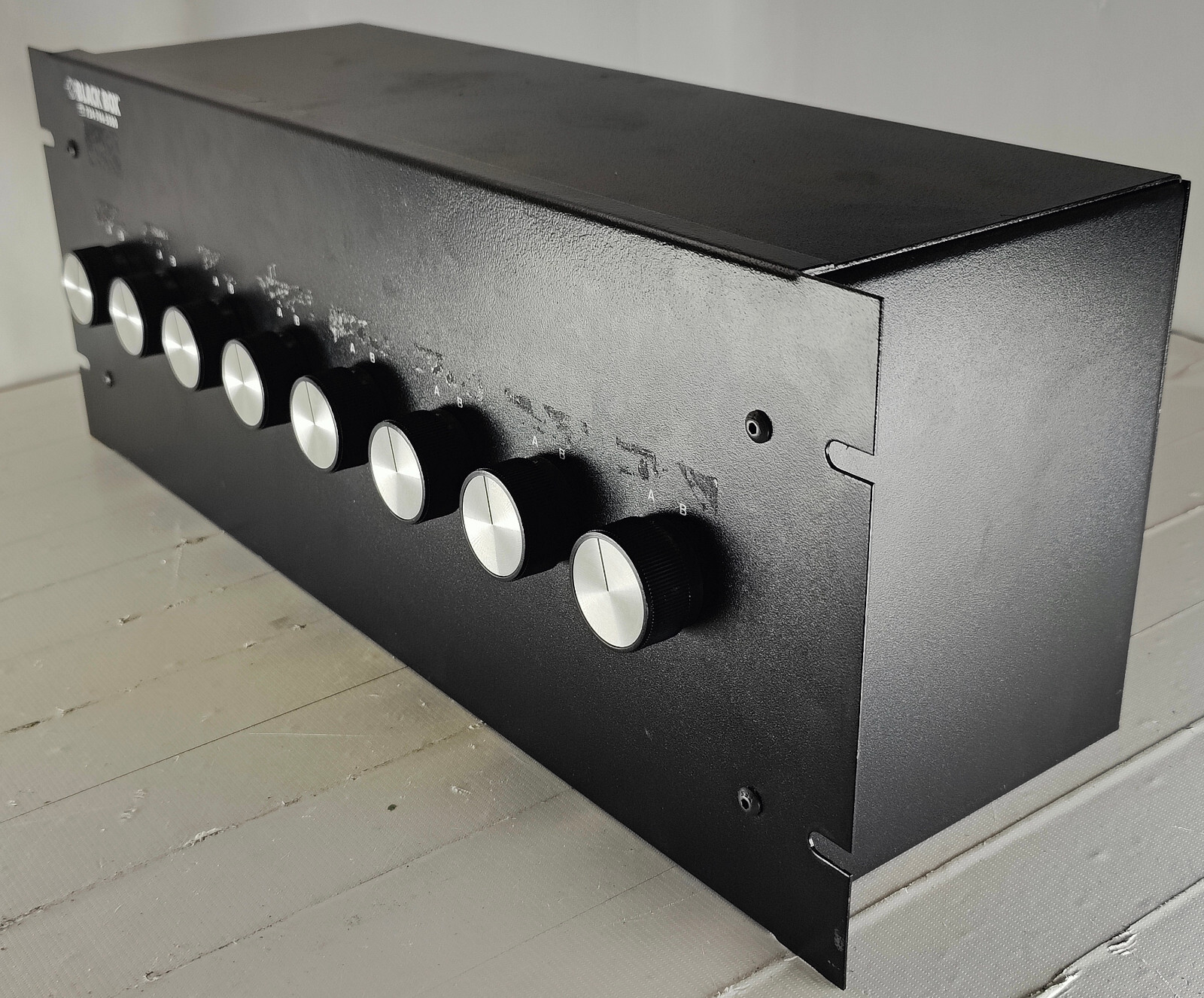 Black Box SR000A SR030-FFM Electrical Retainer Switch Box | eBay