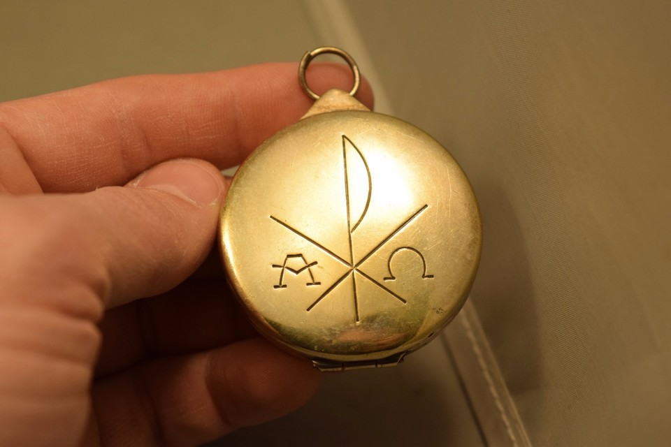 Old Traditional Pyx, Host Box for communion hosts to the sick (CU171 ...