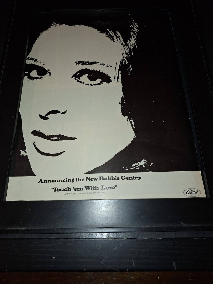 Bobbie Gentry Touch Em With Love Mississippi Delta Chanteuse Bobbie