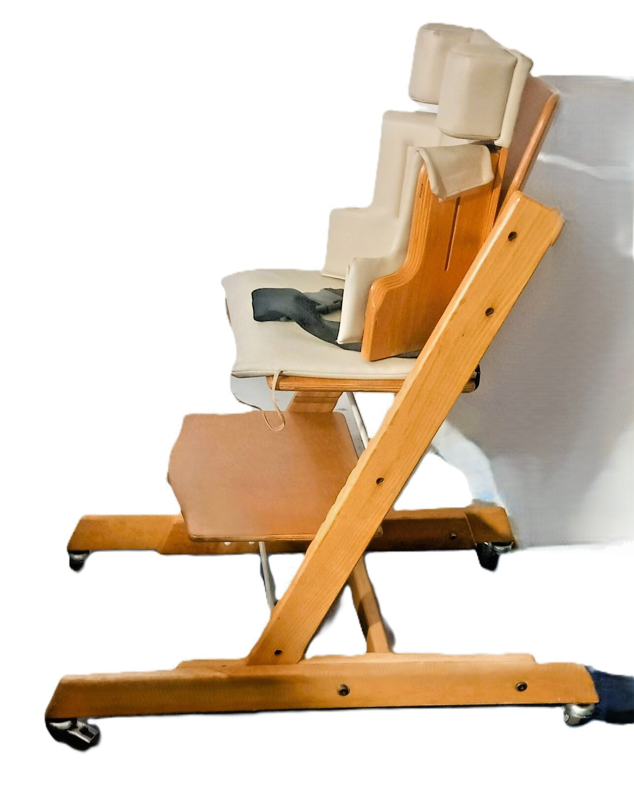 PAEDIATRIC WOODEN SUPPORT BREEZI JONCARE HIGH CHAIR | eBay UK