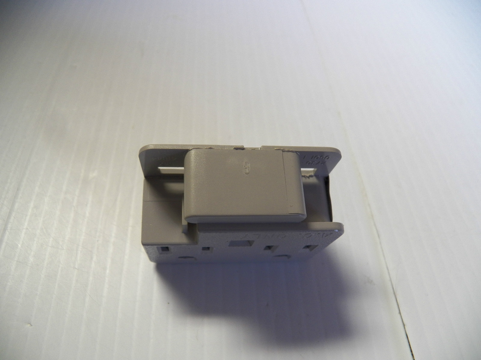 Haworth Receptacle 2860-2077 28602077 15a 15 a Amp125v for sale online ...