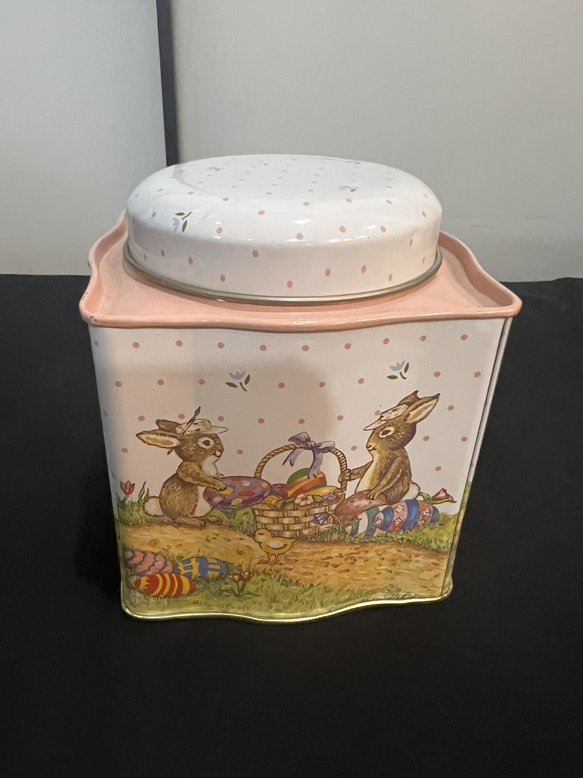 Tin Box with Lid Bunny Rabbits Easter Basket Chicky Holiday Decoration ...