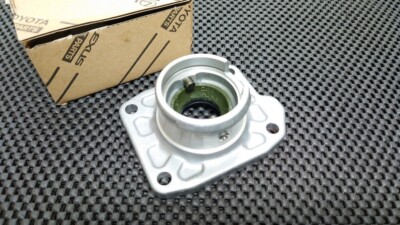 Genuine OEM Toyota AE86 T50 Transmission Shift Lever Retainer ASSY w ...