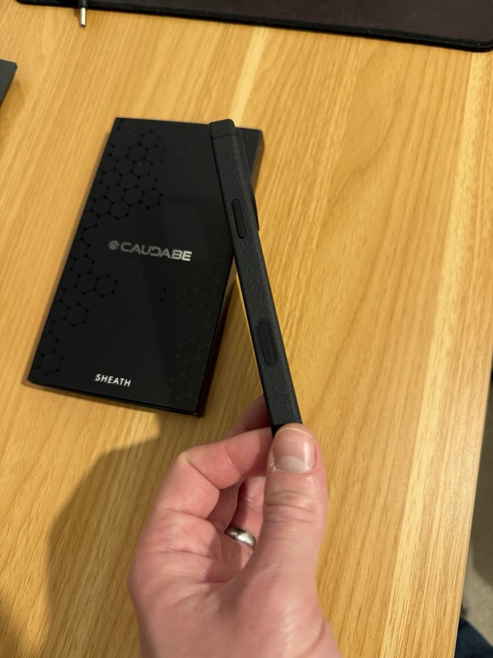 Caudabe Sheath for iPhone 16 Pro Max black - Camera Control Button ...