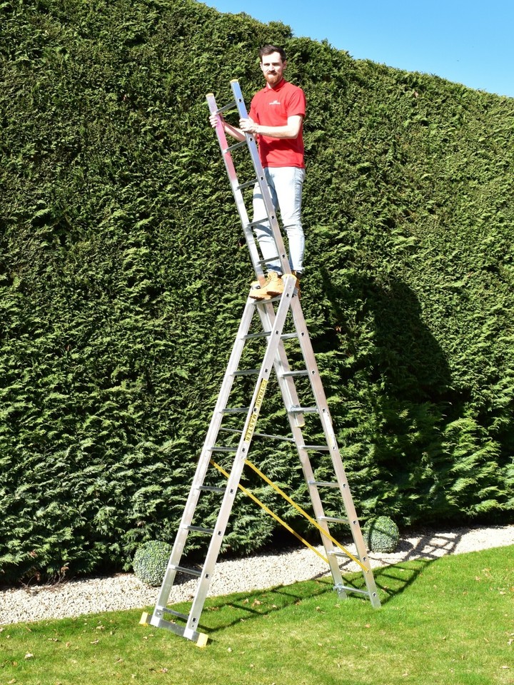 Triple Combination Ladders - 3 Section Trade Master EN131 Professional ...
