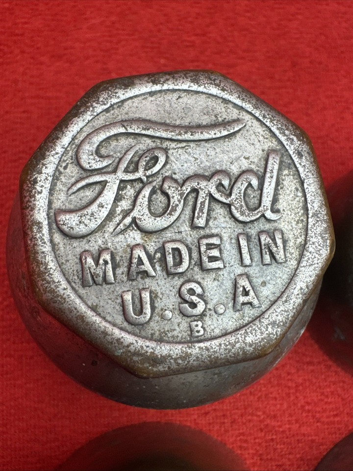 Barn Find Lot Of (4) OG Antique Ford Model T Brass Threaded Center Cap ...
