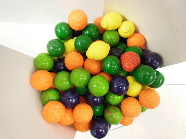 Seedlings Candy Filled Dubble Bubble Gum Balls 1" 5 LB 2267g About 48 ...