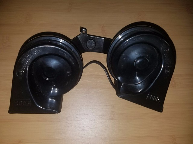 Super Loud 3791174c2 Air Horns for Navistar International Trucks-black ...