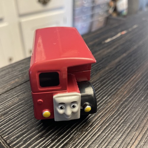 Thomas & Friend Bertie Take Along N Play Die Cast Metal Red Bus 2002 | eBay