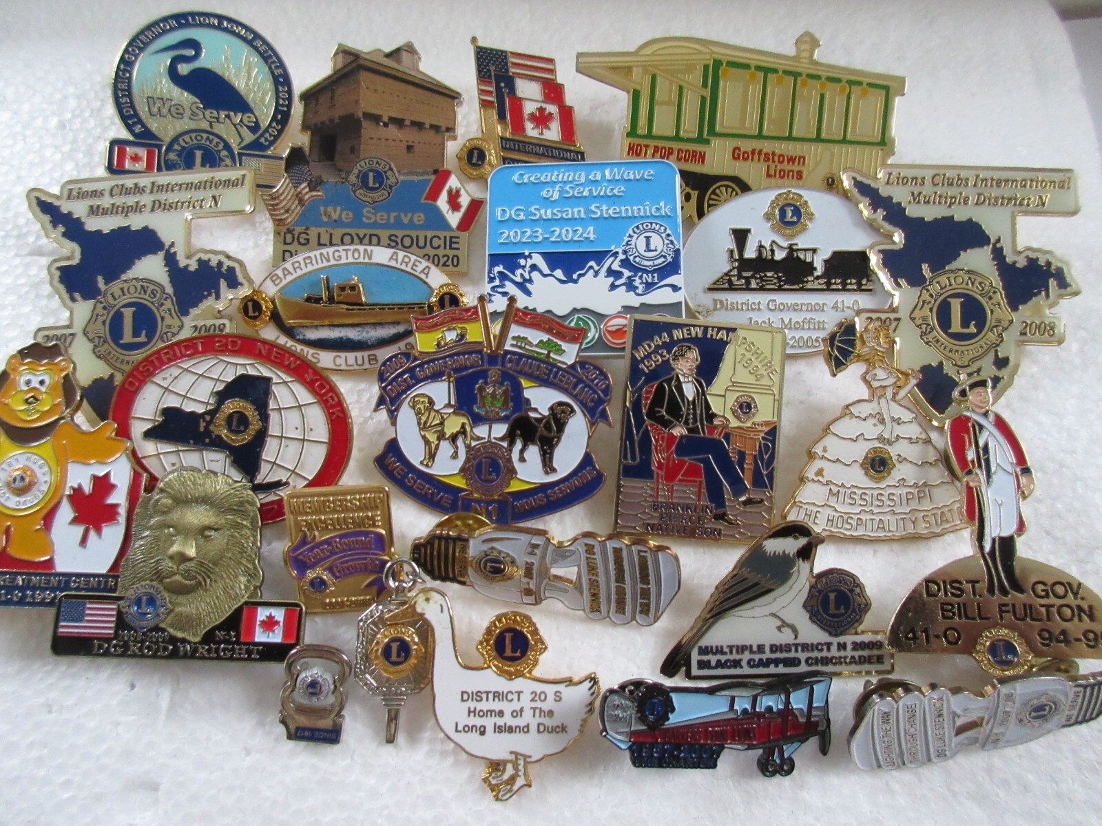 25 Old Vintage Lions Club Enameled Pins Canada Etc | eBay