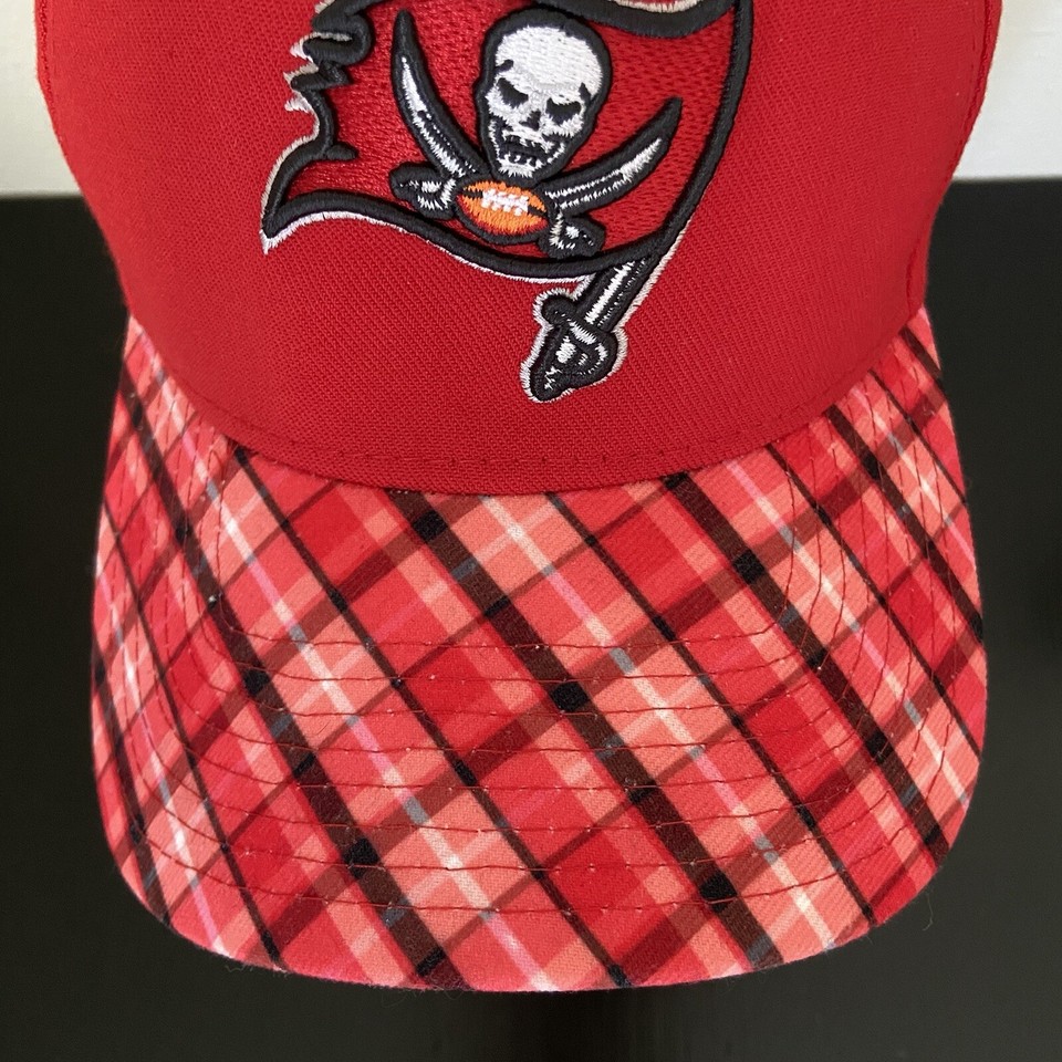 Tampa Bay Buccaneers New Era NFL 39Thirty Hat M / L Red Plaid Bucs Logo ...