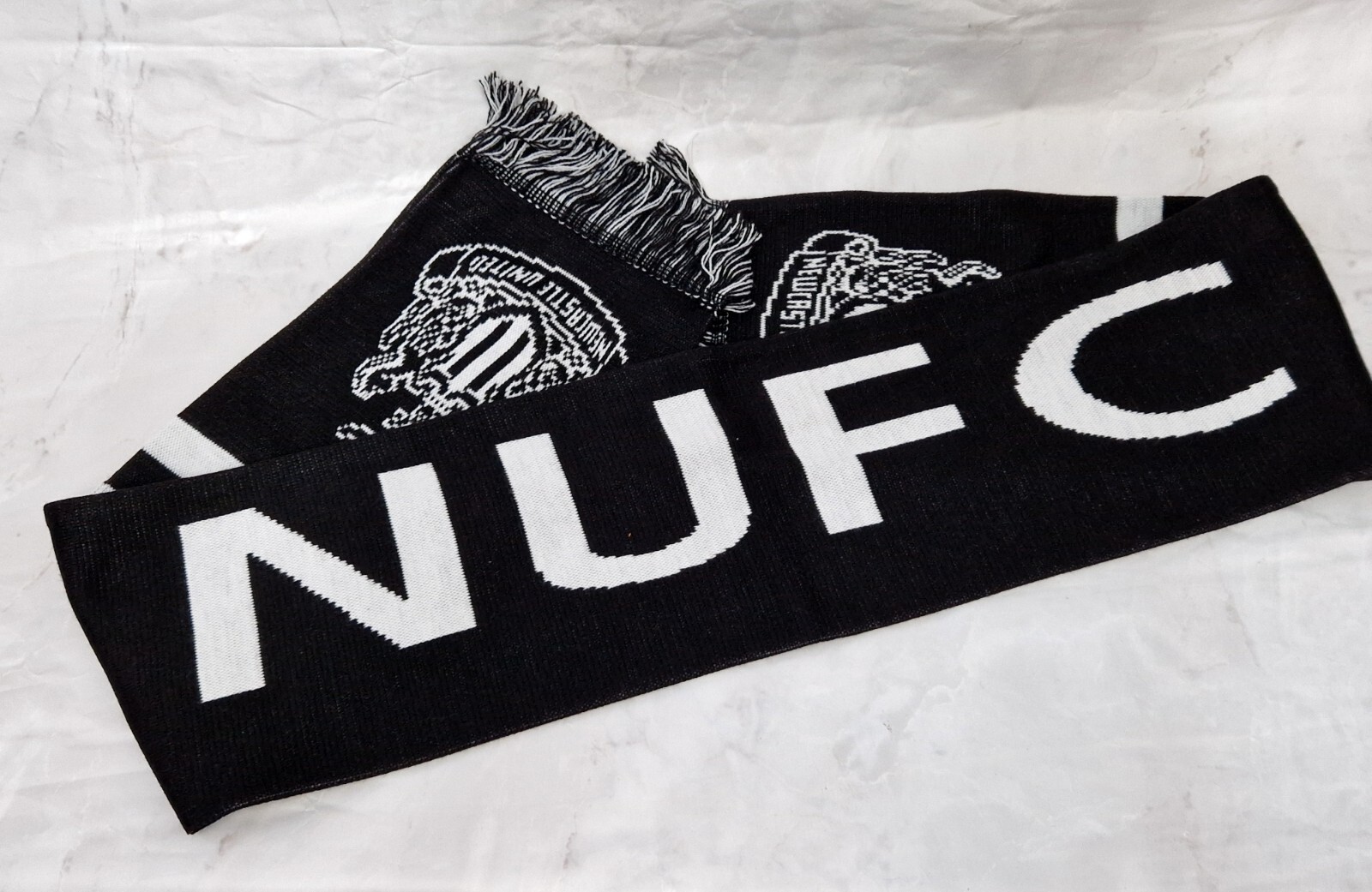 NEWCASTLE UNITED NUFC 2024 Official Football Scarf 100% Acrylic 140cm x ...