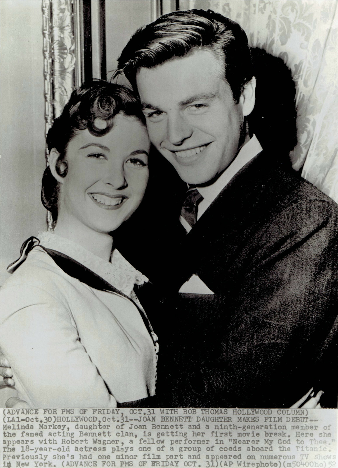 1952 Press Photo actor Robert Wagner actress Melinda Markey poses in ...