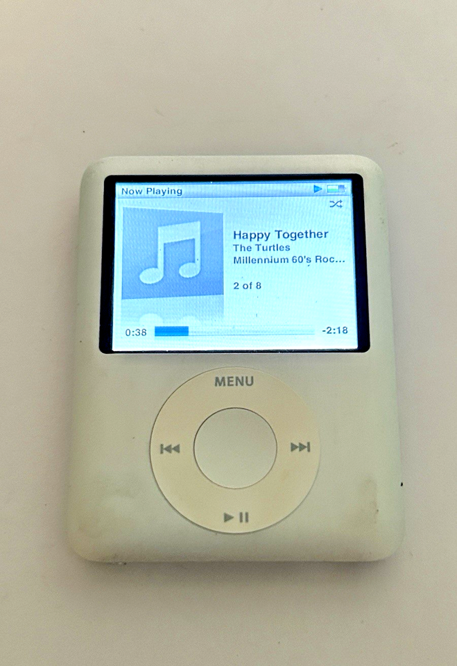 Apple iPod Nano 3rd Generation A1236 4GB Silver (WORKING) | eBay