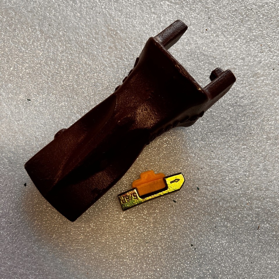 5PK 5603431 5GPC teeth with pin 15603422 fits for VOLVO ECR38 EC35C ...